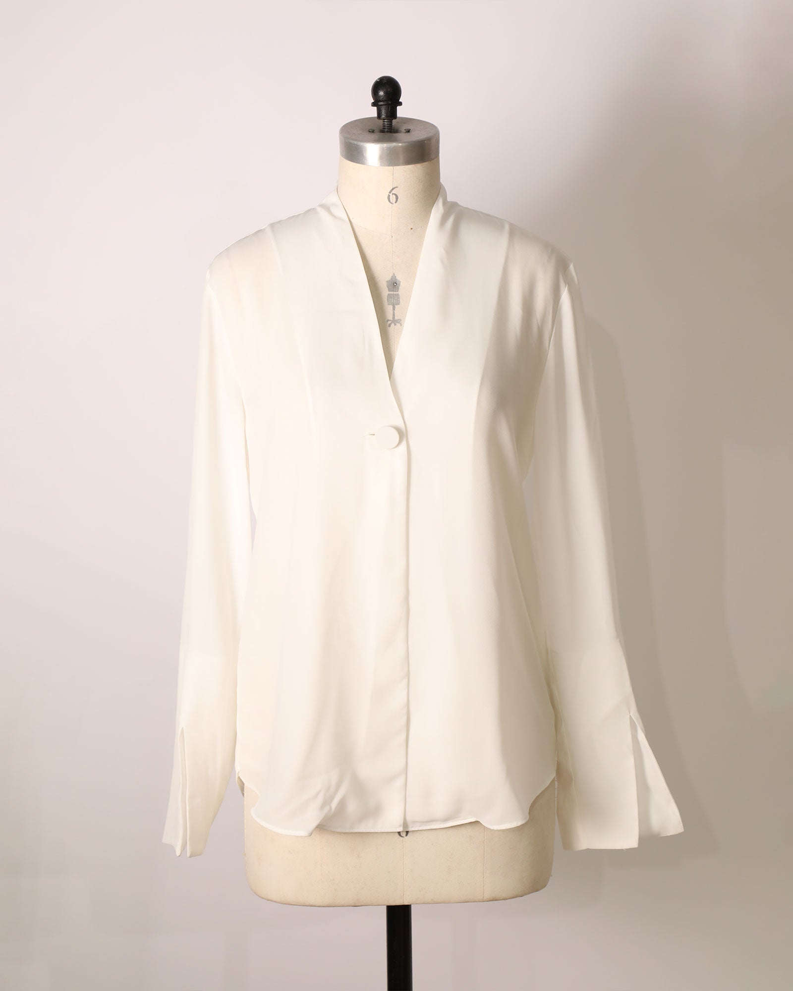 Statement Shirt with Cinched Back Detailing - White – Belle & Bloom