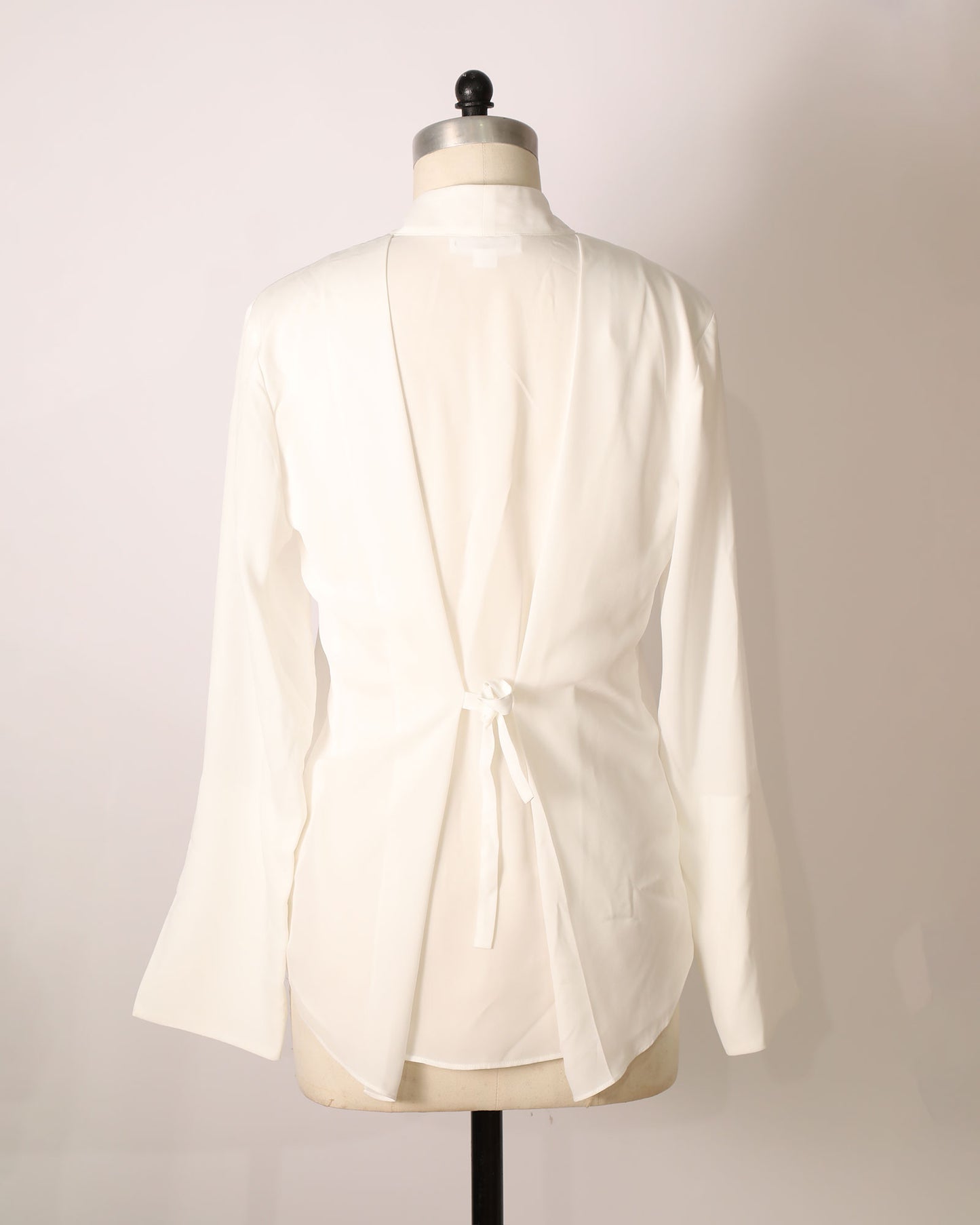 Statement Shirt with Cinched Back Detailing - White – Belle & Bloom