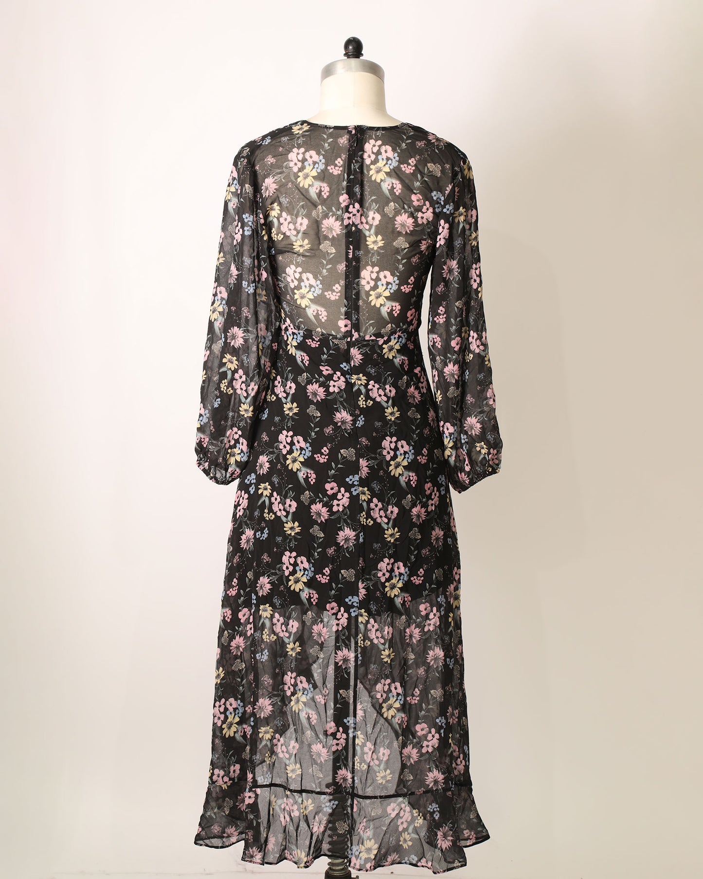 Asymmetrical Hem Long Sleeve Maxi - Black Floral – Belle & Bloom