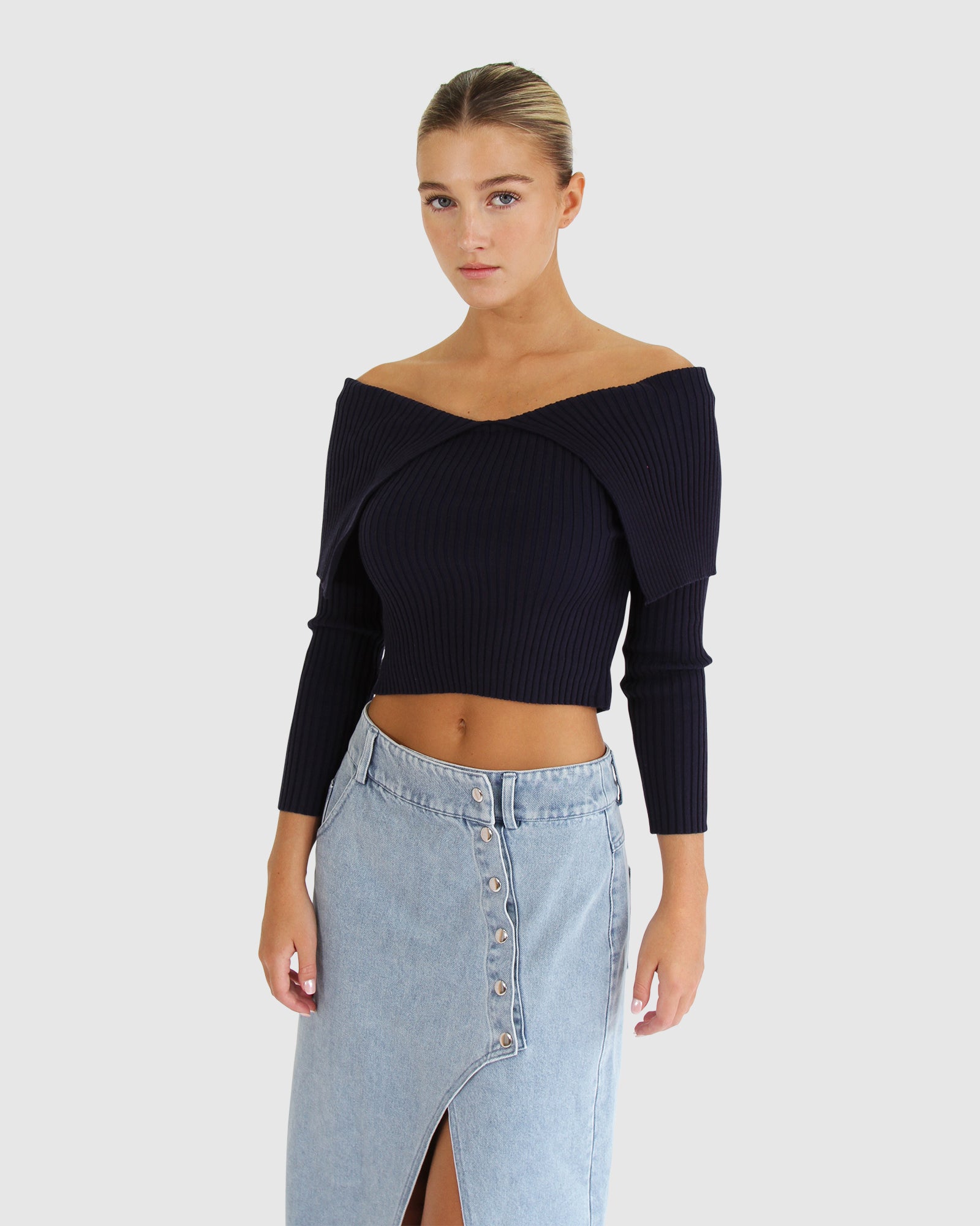 More Than Words Collared Knit Top - Navy – Belle & Bloom